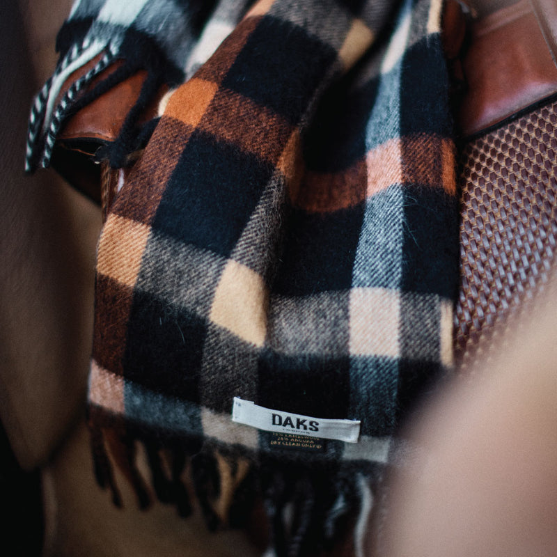 JURA SCARF – DAKS